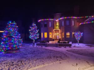 Clearly Amazing - Professional Holiday and Christmas Light Installation