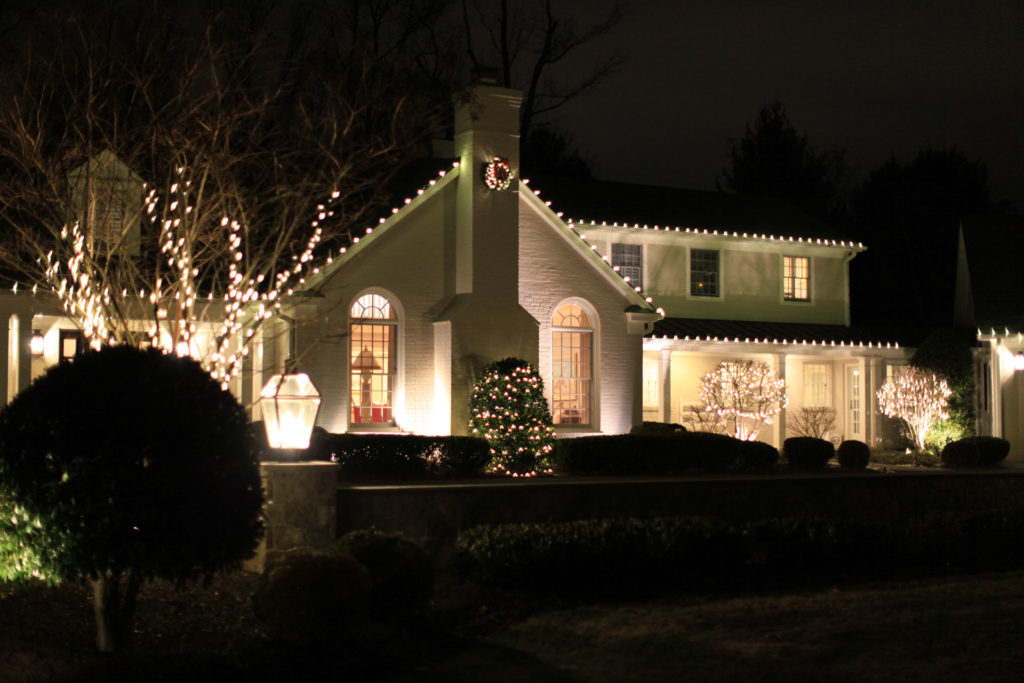 Clearly Amazing - Professional Holiday and Christmas Light Installation