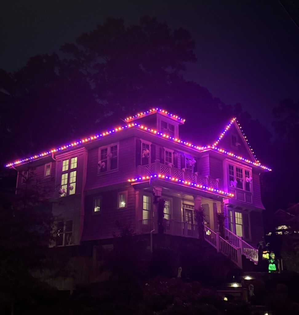 Clearly Amazing - Professional Halloween Lighting Installation