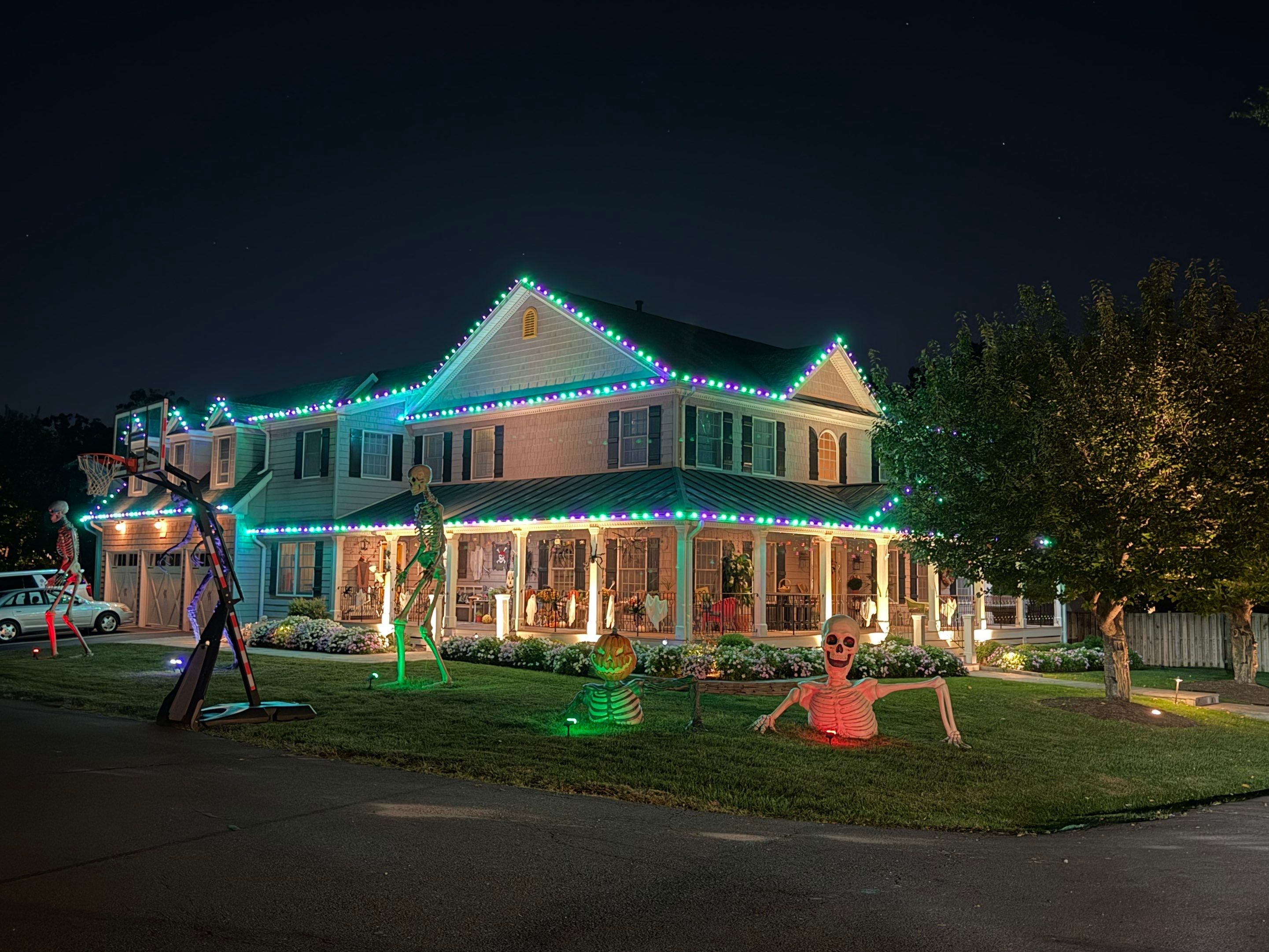 Clearly Amazing - Professional Halloween Lighting Installation