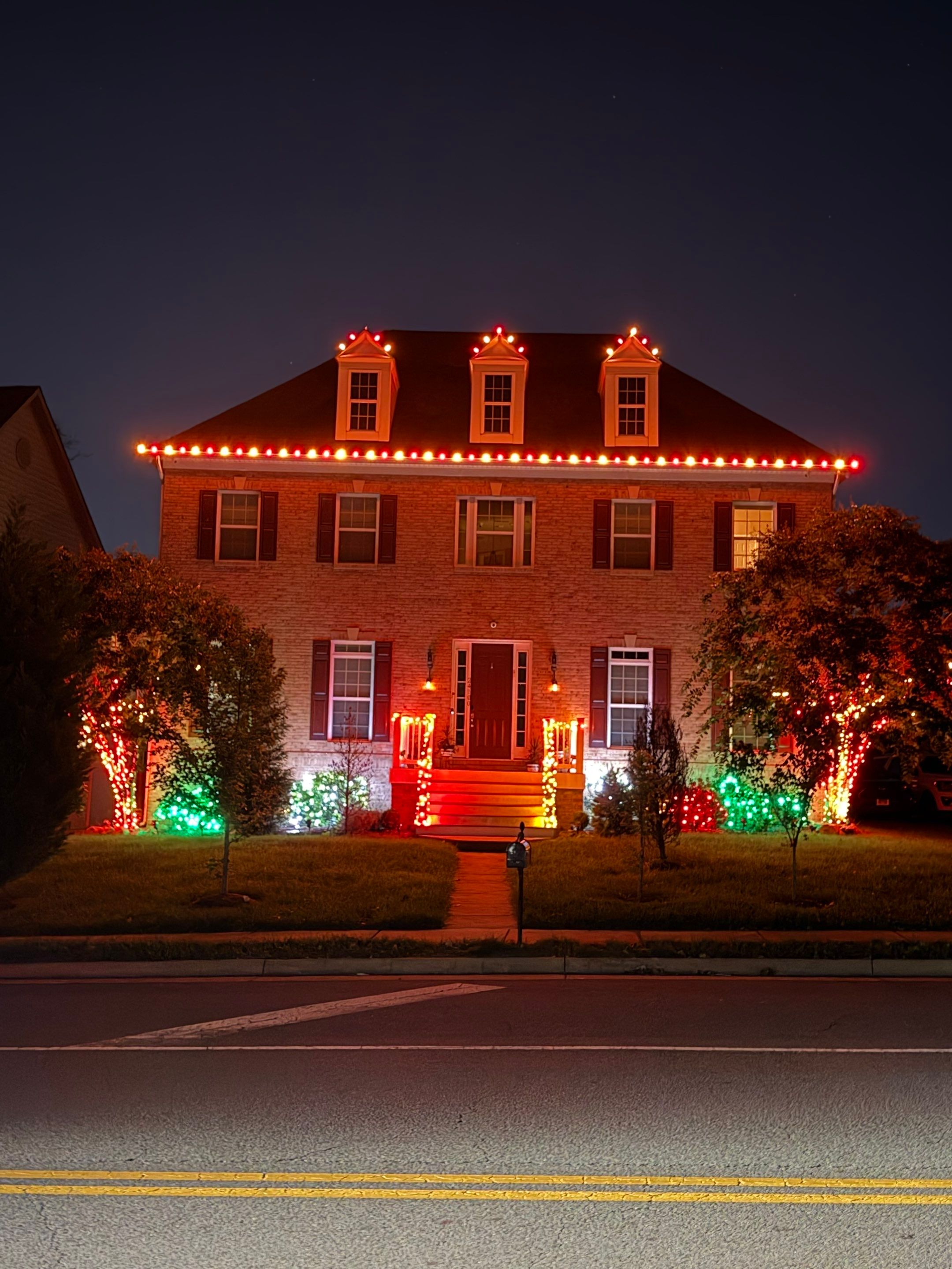 Clearly Amazing - Professional Halloween Lighting Installation